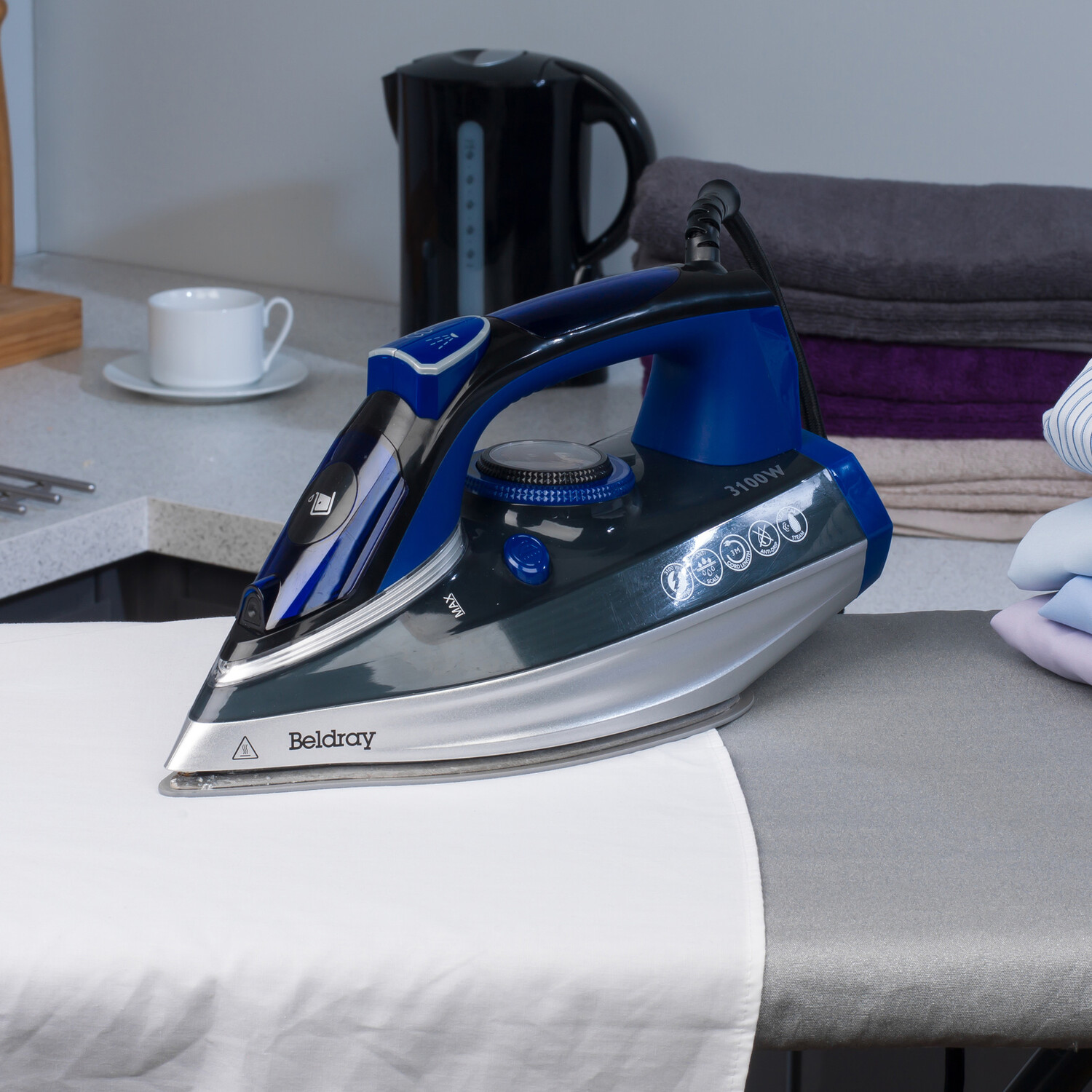 Beldray Ultra Ceramic Iron 3100W - Blue | Wilko