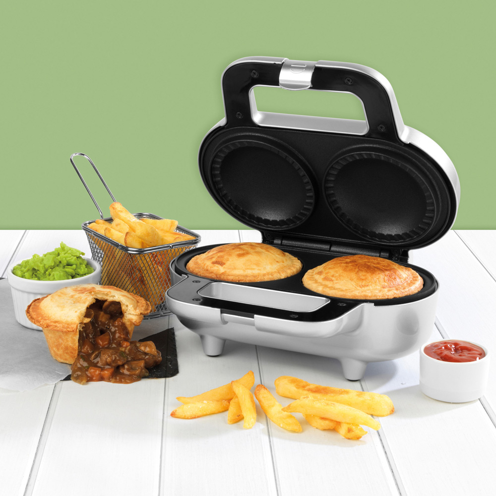 Giles and Posner EK4082G Deep Fill Pie Maker | Wilko