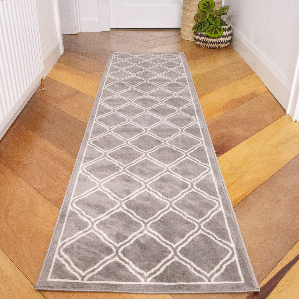 Kukoon Grey Bordered Geometric Trellis Rug 240 x 60cm | Wilko