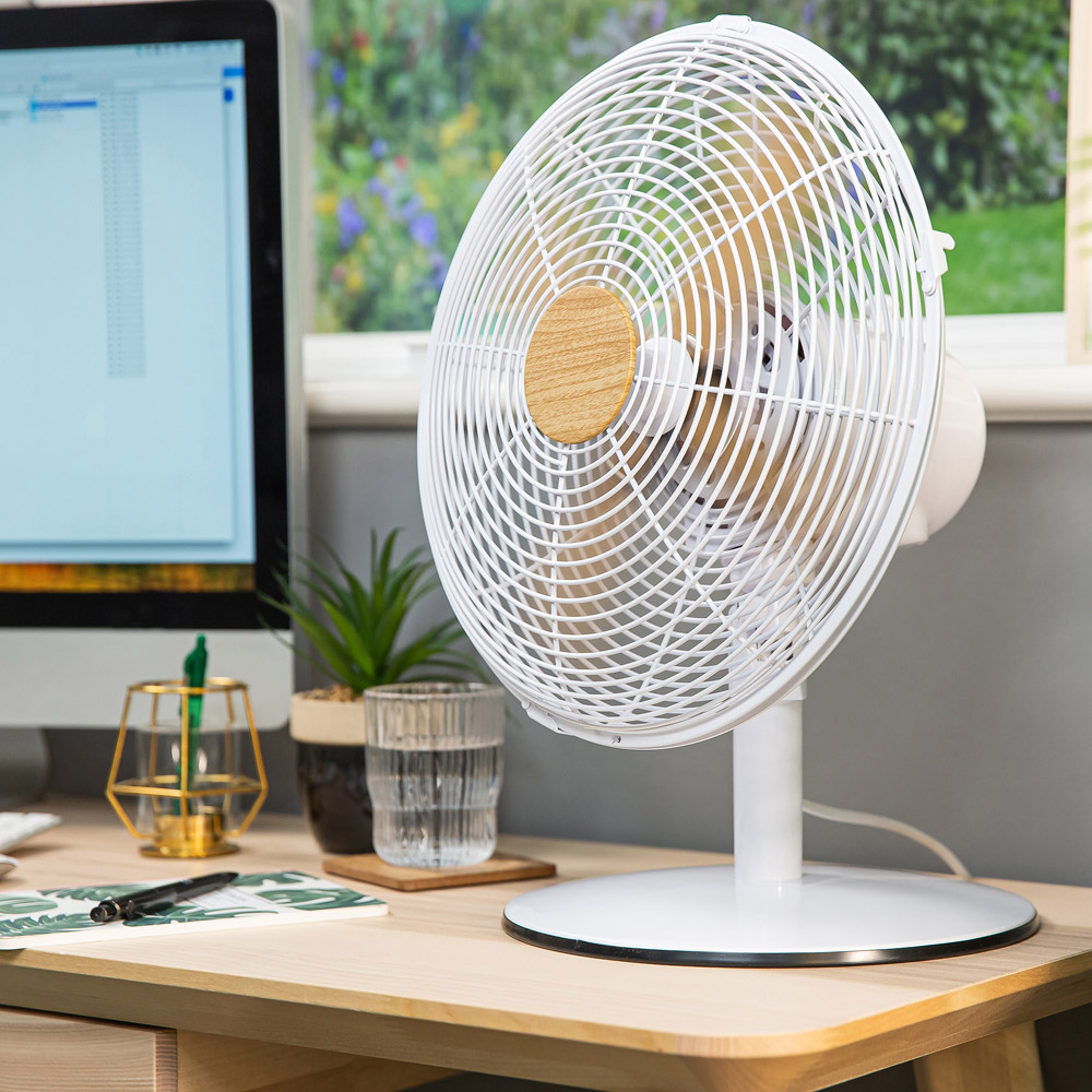 Russell Hobbs White Scandi Desk Fan 12 inch